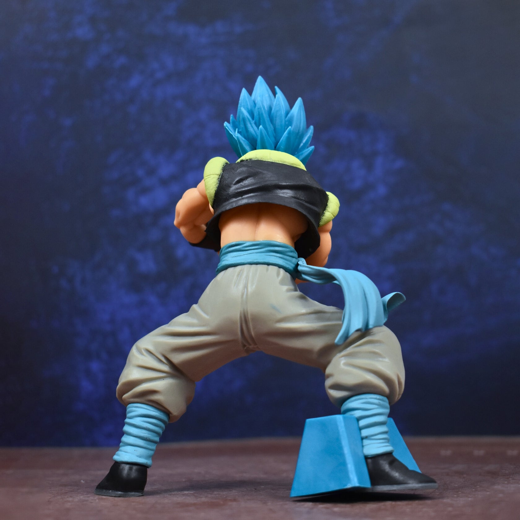GOGETA SSJ BLUE ACTION FIGURE WITH STAND (15 CM HEIGHT) – Masi Originals